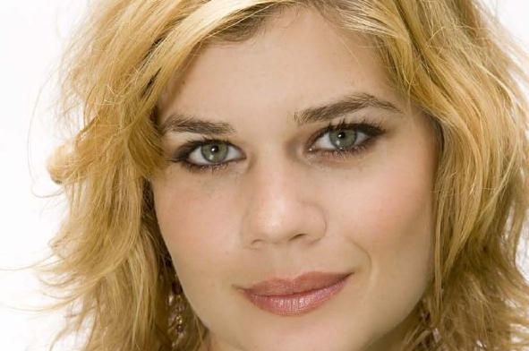 Mathilde Lavigne - Comédienne | Qui Joue Qui