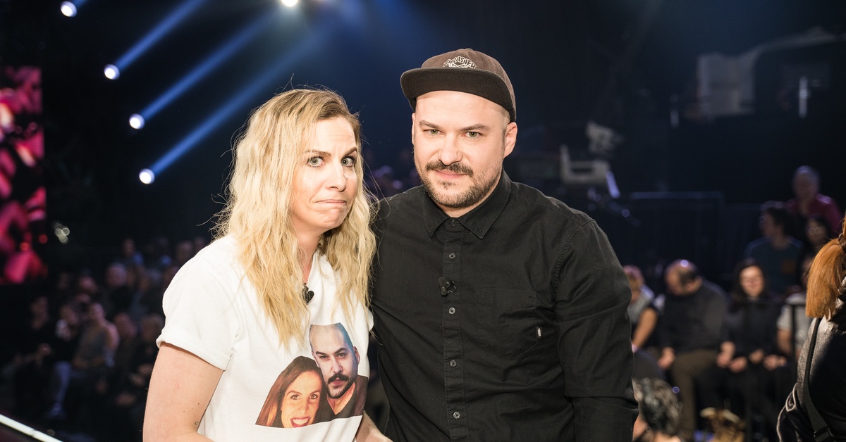 Marie-Lyne Joncas gêne Marc-André Grondin sur le plateau de La semaine ...