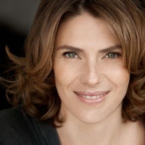 Hélène Florent - Comédienne | Qui Joue Qui