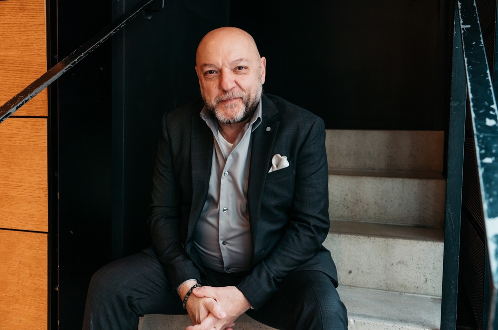 Tony Calabretta - Comédien | Qui Joue Qui