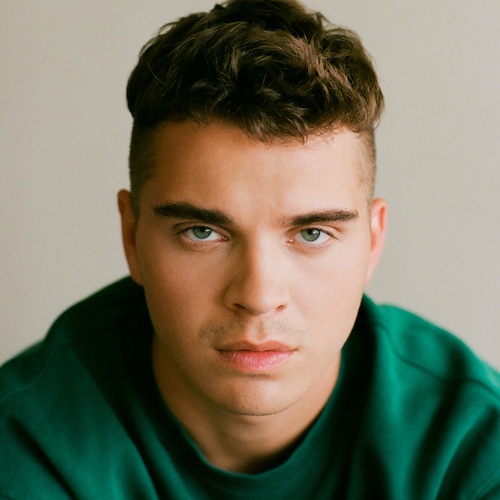 Anthony Bouchard - Comédien | Qui Joue Qui