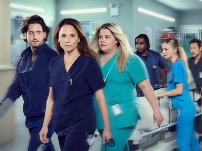 STAT - Série annuelle | Qui Joue Qui