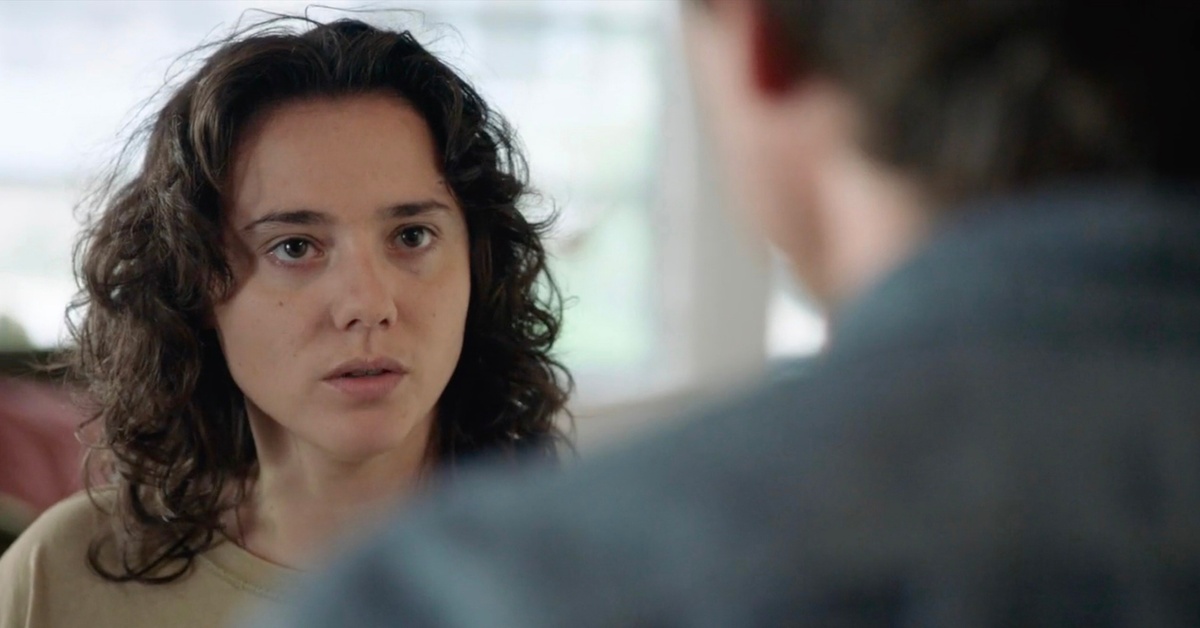 Ce personnage dans «STAT» ne manque pas de faire jaser : Mais que se ...