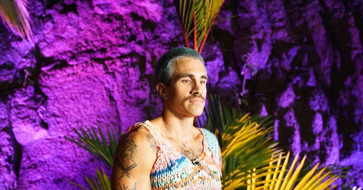 Ce chandail porté par Jay Du Temple à OD a été confectionné par une ...