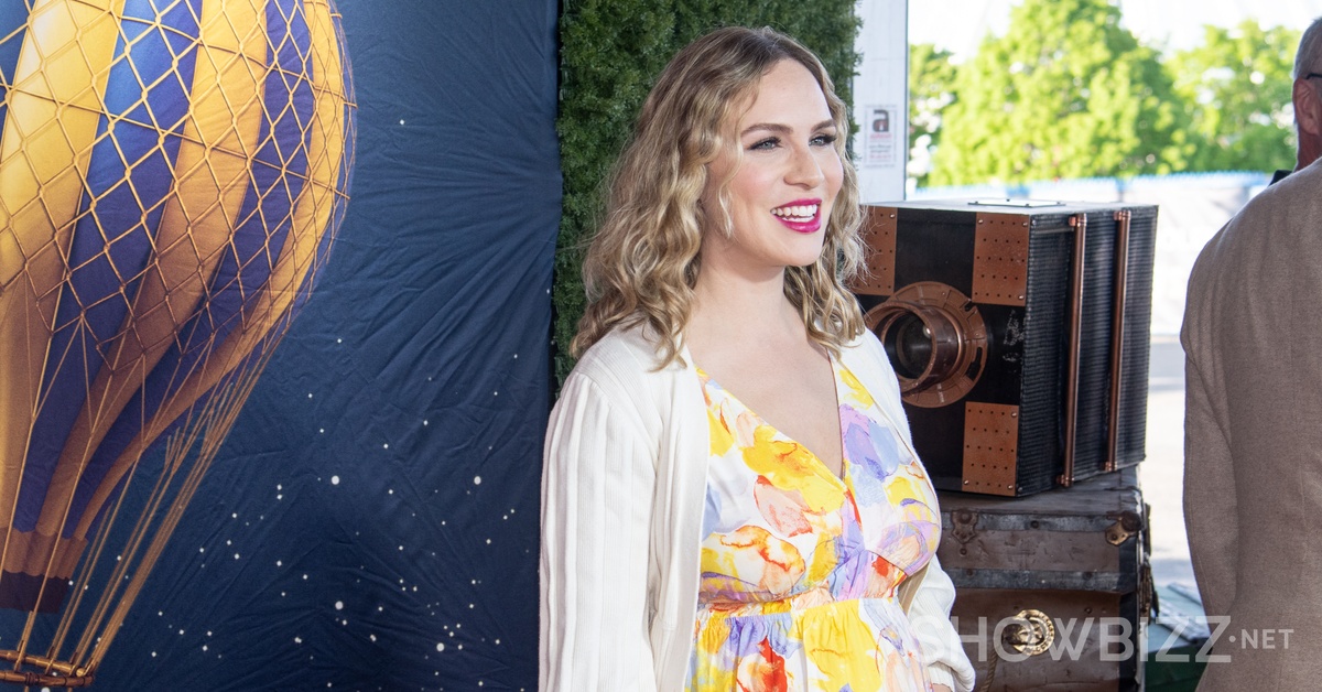 Amber Goldfarb - Comédienne